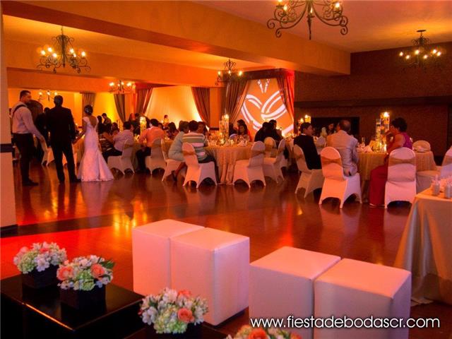Fiesta de Bodas, CR