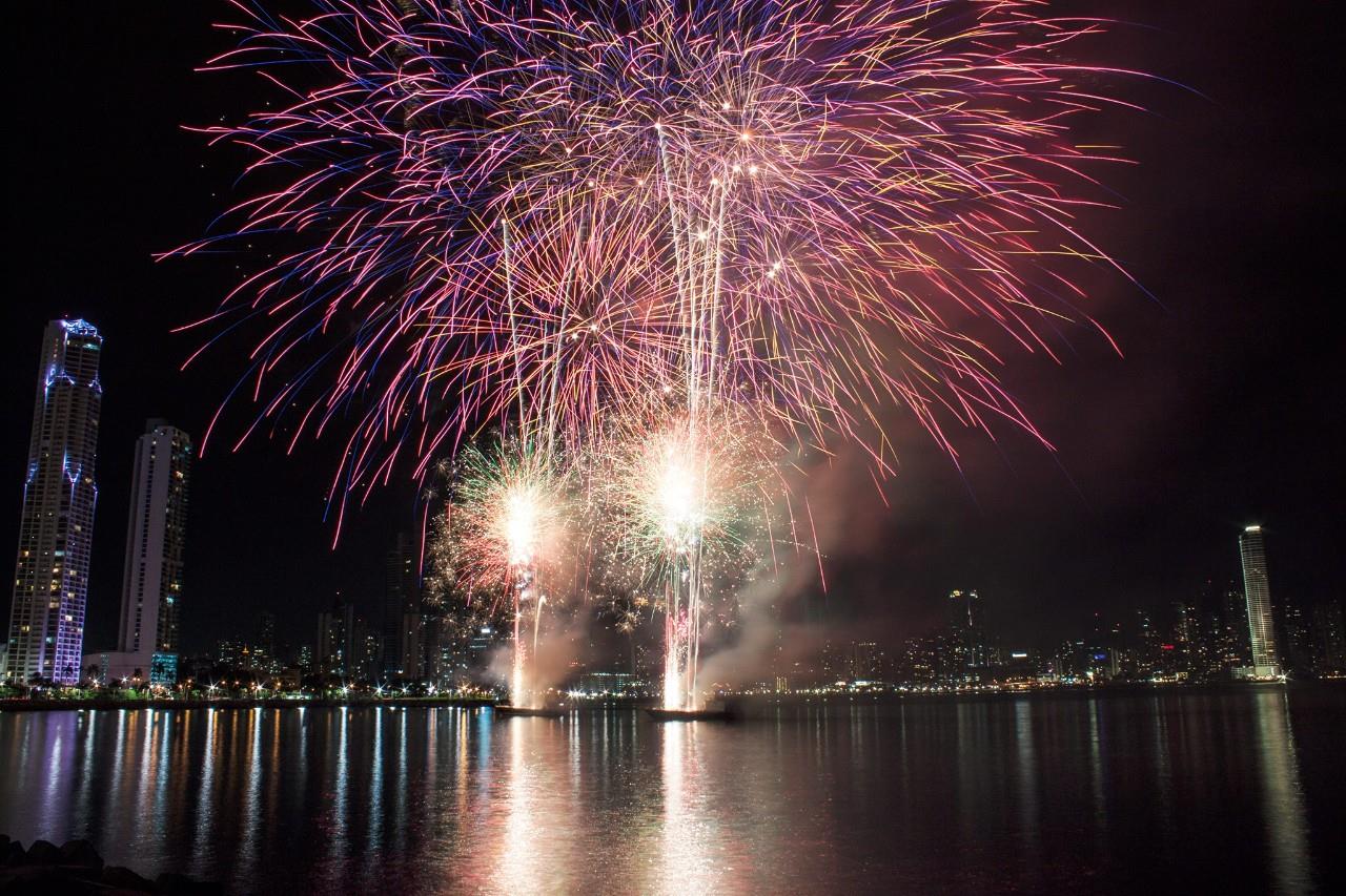 Fuegos Artificiales de Costa Rica, CR