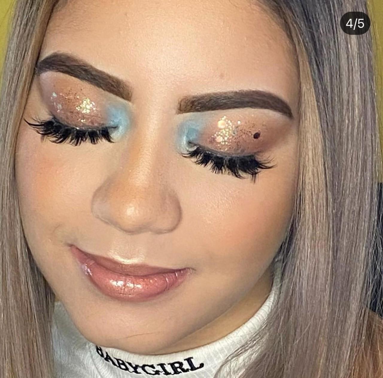 Meralis Makeup, Carolina